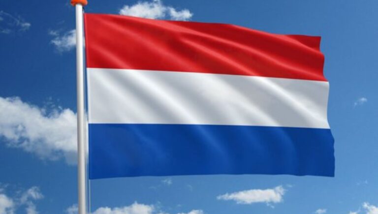 Vlagvertoon met een Knipoog: De Ultieme Review van de Nederlandse Vlag ...